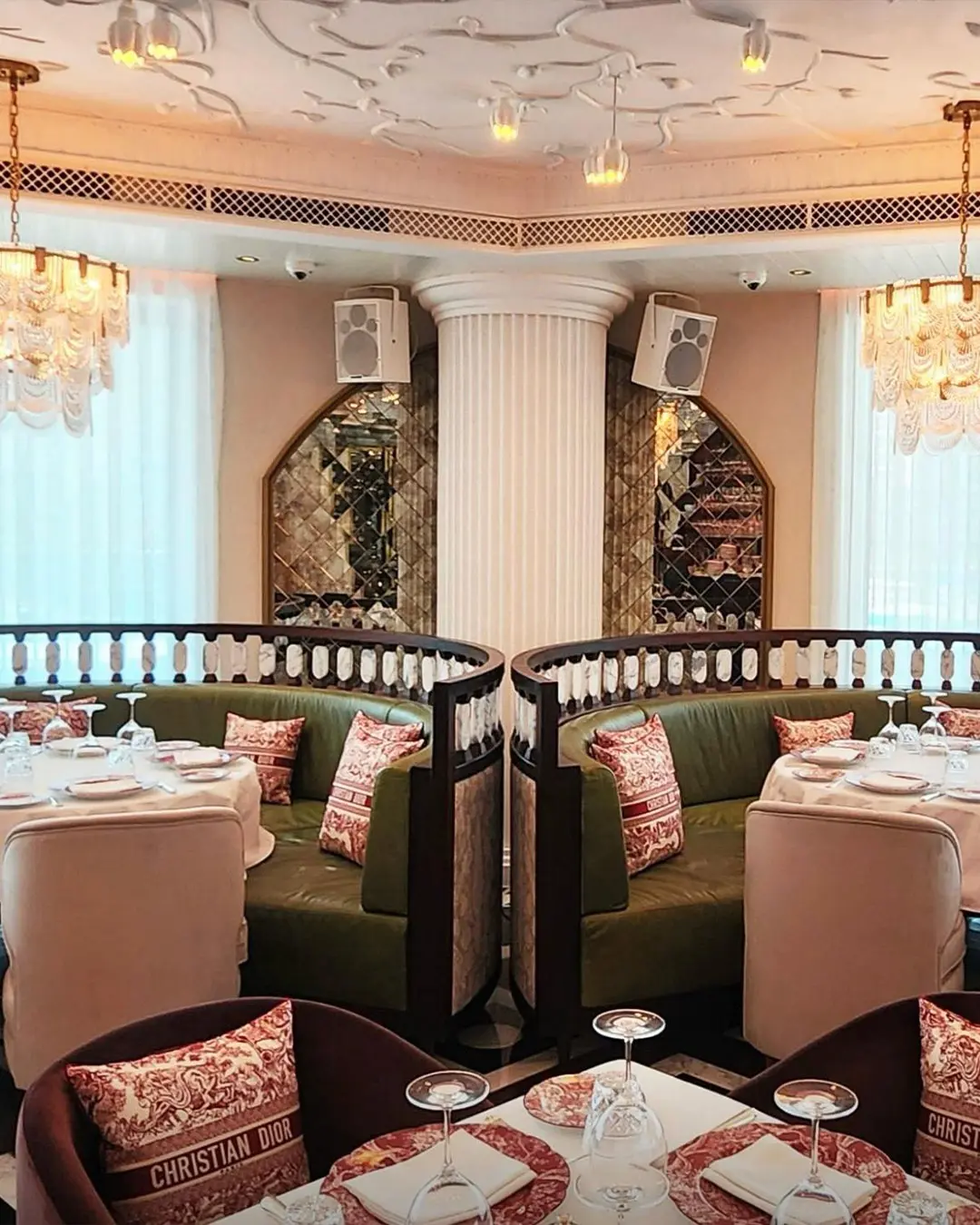 DISTRICT 8 RESTAURANT DUBAİ - Leta Sandalye - Leta Contract ️